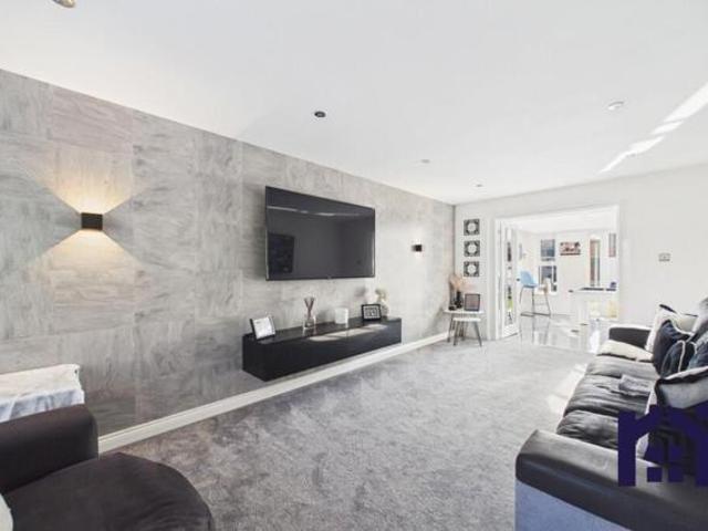 House 4 Bedroom For Sale Leyland Lancashire 385000 ES100366135