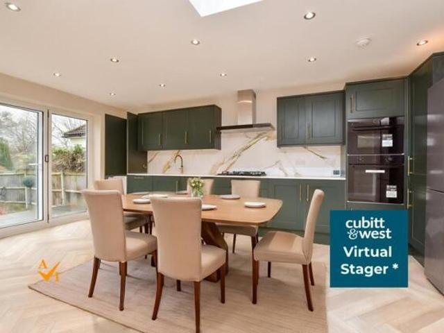 House 4 Bedroom For Sale Leatherhead Surrey 700000 ES100854994