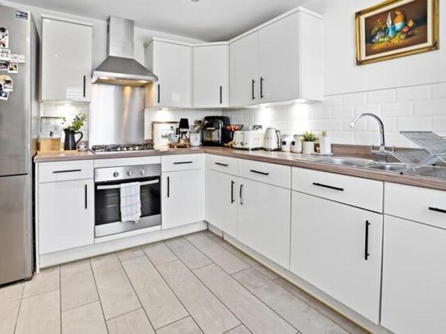 House 4 Bedroom For Sale Leeds Leeds 320000 ELS100733576