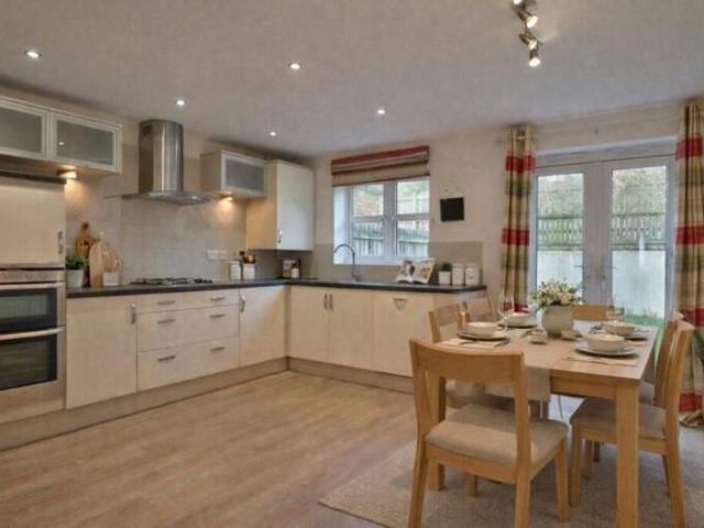 House 4 Bedroom For Sale Leeds Leeds 400000 ELS100855010