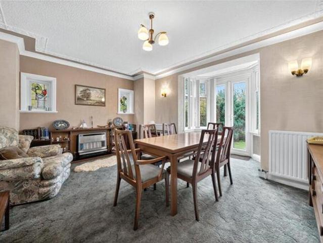 House 4 Bedroom For Sale Leeds West Yorkshire 550000 ELS99130285