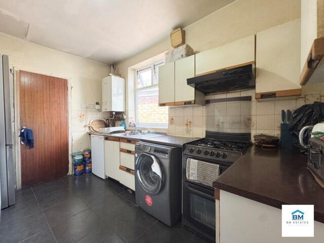 House 4 Bedroom For Sale Leicester Leicester 335000 ELS99608573
