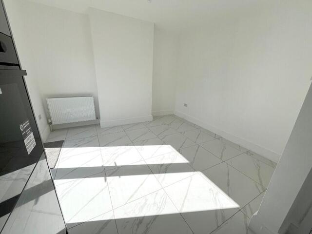 House 4 Bedroom For Sale Leicester Leicester 375000 ES99608284