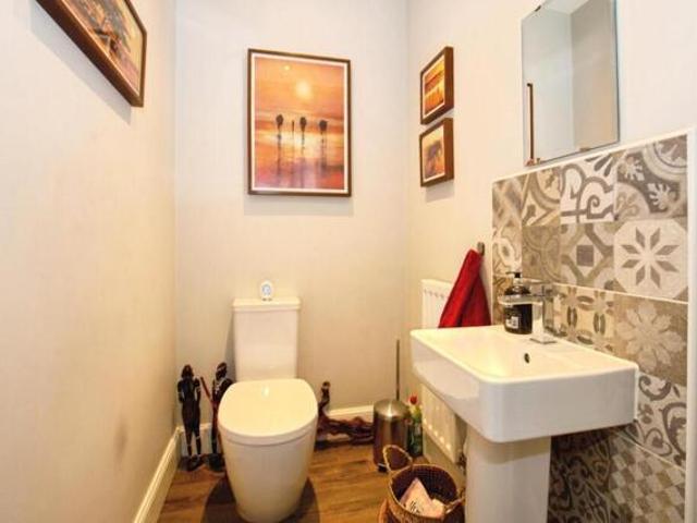 House 4 Bedroom For Sale Lichfield Staffordshire 550000 ES98864731