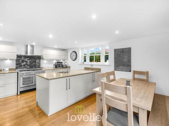 House 4 Bedroom For Sale Lincolnshire Lincolnshire 495000 ELS98545825