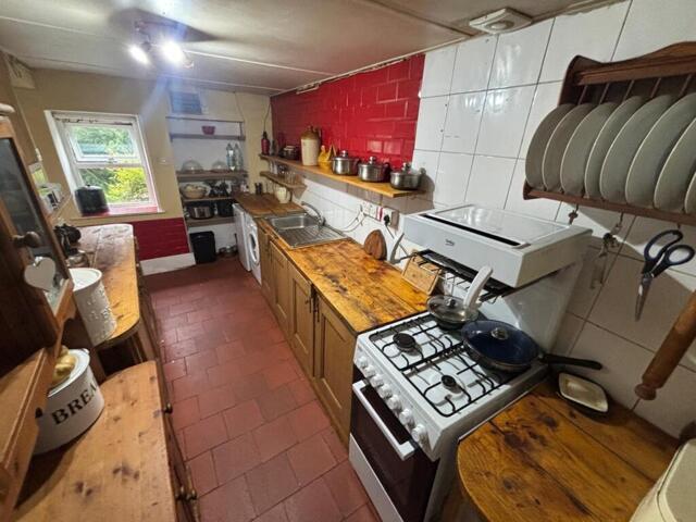 House 4 Bedroom For Sale Llanybydder Ceredigion 275000 ELS99130141