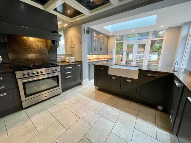 House 4 Bedroom For Sale Luton Luton 575000 ES100398505