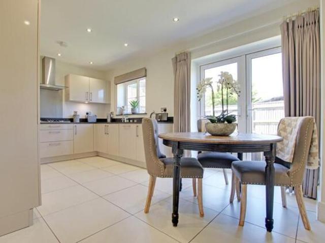 House 4 Bedroom For Sale Lymington Hampshire 759000 ES100398158