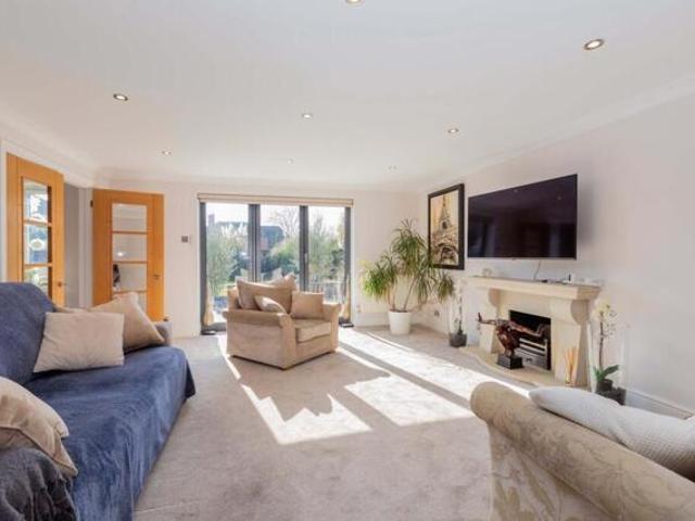 House 4 Bedroom For Sale Maidenhead Windsor And Maidenhead 1250000 ELS101674848