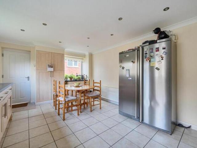 House 4 Bedroom For Sale Maidenhead Windsor And Maidenhead 950000 ES100502993