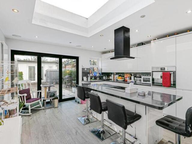 House 4 Bedroom For Sale Mitcham Greater London 525000 ELS99437237