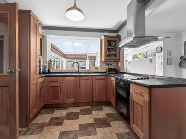 House 4 Bedroom For Sale Milnthorpe Wakefield 400000 ES101678855