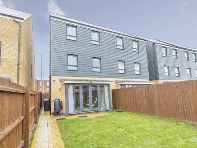 House 4 Bedroom For Sale Milton Keynes Milton Keynes 450000 ELS100456594