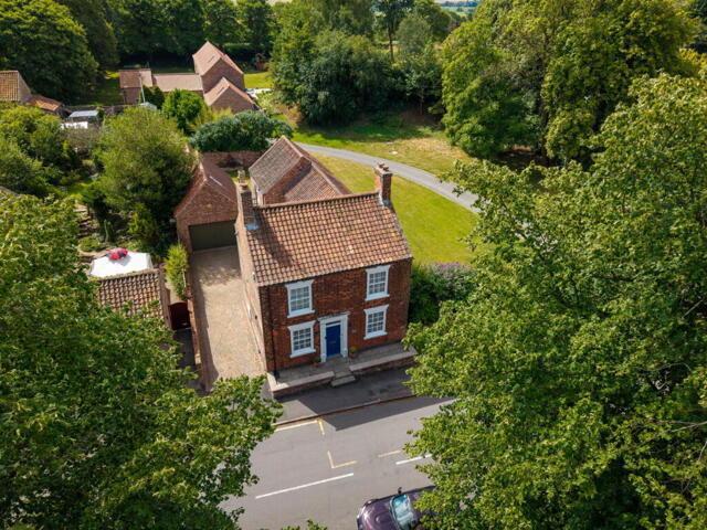 House 4 Bedroom For Sale Nottinghamshire Nottinghamshire 500000 ES98577943