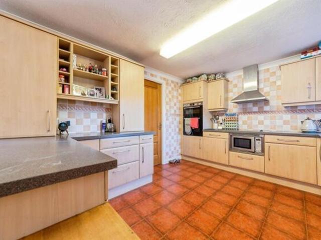 House 4 Bedroom For Sale Normanton West Yorkshire 450000 ELS99380847
