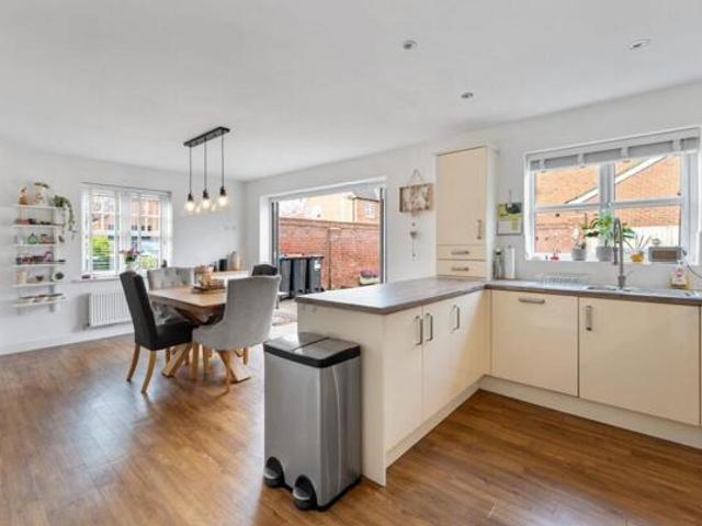 House 4 Bedroom For Sale Northwich Cheshire West And Chester 400000 ES101678440