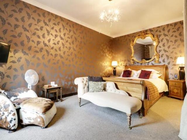 House 4 Bedroom For Sale North Yorkshire North Lincolnshire 350000 ELS98545720