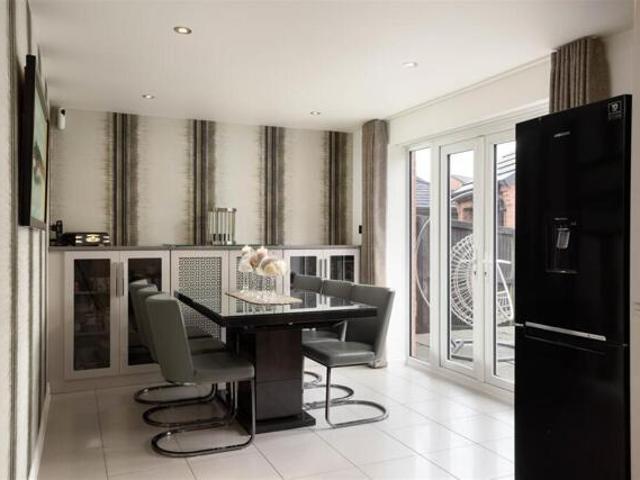 House 4 Bedroom For Sale North Yorkshire North Yorkshire 445000 ES100316909