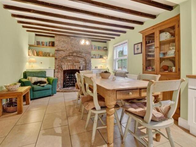 House 4 Bedroom For Sale North Yorkshire North Yorkshire 695000 ES100224208