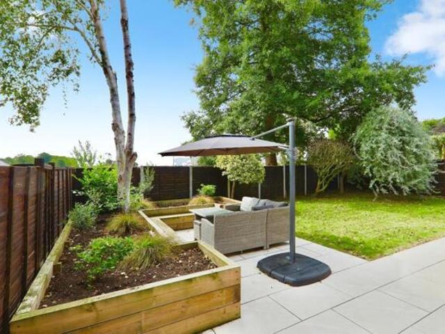 House 4 Bedroom For Sale North Yorkshire East Riding Of Yorkshire 485000 ES99952033