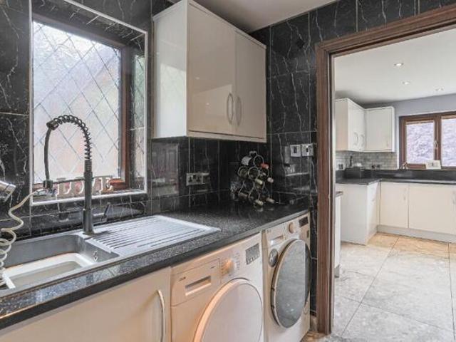 House 4 Bedroom For Sale North Yorkshire Wakefield 475000 ELS98903323
