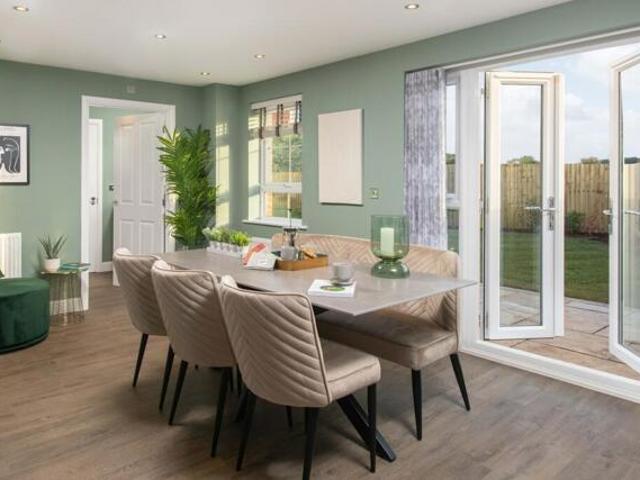 House 4 Bedroom For Sale North Yorkshire West Yorkshire 417000 ES101678879