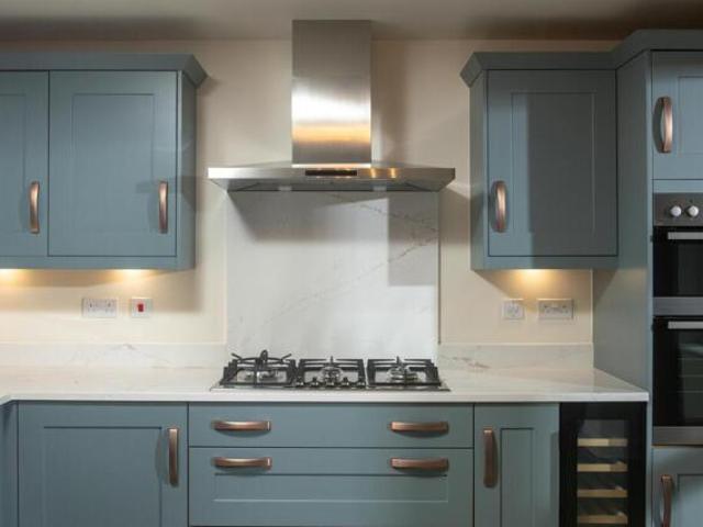 House 4 Bedroom For Sale North Yorkshire West Yorkshire 500000 ES99436961