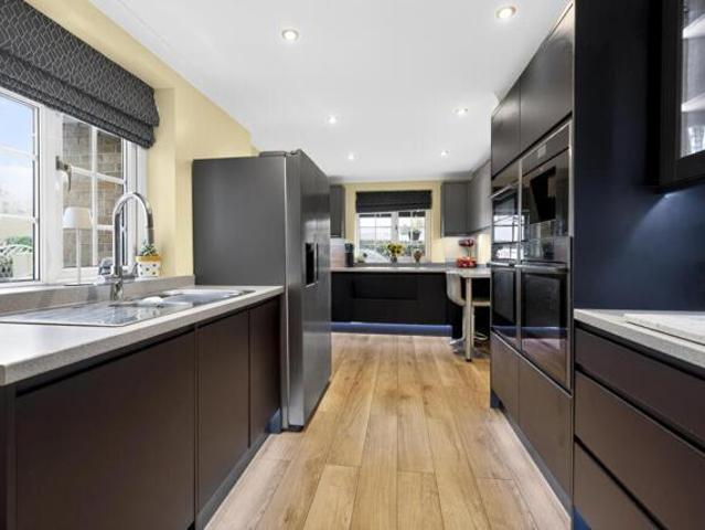 House 4 Bedroom For Sale Northallerton North Yorkshire 649000 ELS100854872