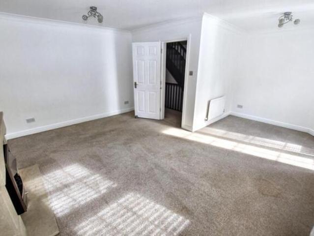 House 4 Bedroom For Sale Northampton Northamptonshire 275000 ES98649288