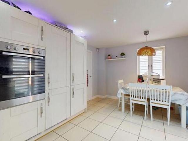 House 4 Bedroom For Sale Northampton Northamptonshire 350000 ES98278314
