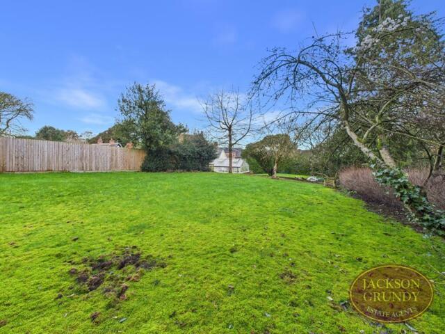 House 4 Bedroom For Sale Northamptonshire Northamptonshire 450000 ES100426368