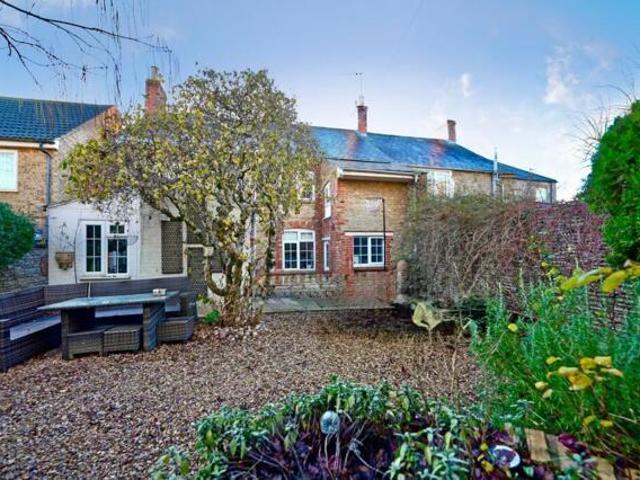 House 4 Bedroom For Sale Northamptonshire Northamptonshire 475000 ES101316358