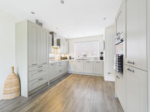 House 4 Bedroom For Sale Northamptonshire Northamptonshire 525000 ES100366428
