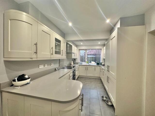 House 4 Bedroom For Sale Nantwich Cheshire 459500 ELS101674984