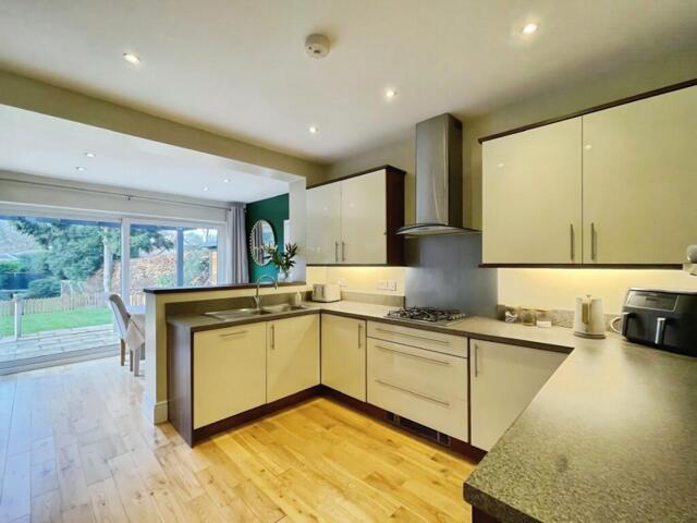 House 4 Bedroom For Sale Newcastle Staffordshire 480000 ES101678244