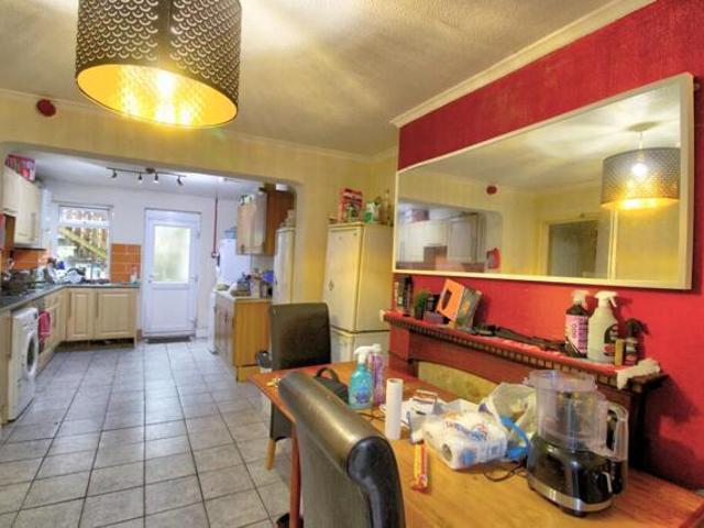 House 4 Bedroom For Sale Newport Newport 230000 ES100398206