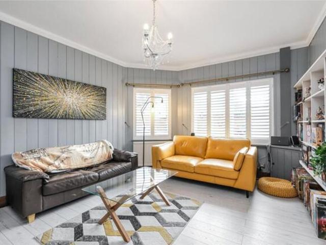 House 4 Bedroom For Sale Newport Pagnell Milton Keynes 450000 ELS100456842