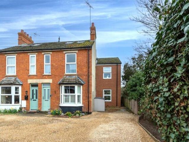 House 4 Bedroom For Sale Newport Pagnell Milton Keynes 600000 ES101675064