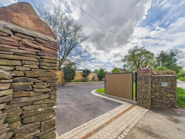House 4 Bedroom For Sale South Gloucestershire South Gloucestershire 785000 ES100917419