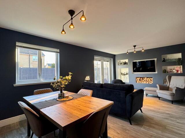 House 4 Bedroom For Sale South Lanarkshire South Lanarkshire 300000 ES98503823