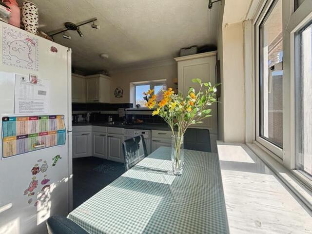 House 4 Bedroom For Sale Southampton Hampshire 375000 ELS101200100
