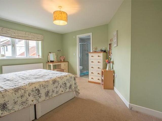 House 4 Bedroom For Sale Somerset Somerset 375000 ES100058303