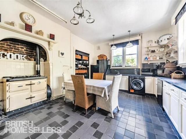 House 4 Bedroom For Sale Sevenoaks Kent 725000 ES98864754
