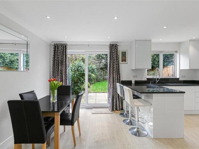 House 4 Bedroom For Sale Shepperton Surrey 750000 ELS100191971