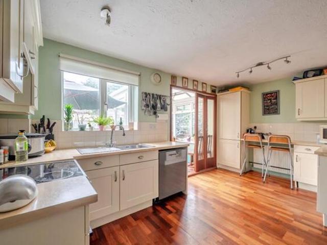 House 4 Bedroom For Sale Slough Slough 650000 ELS99029392