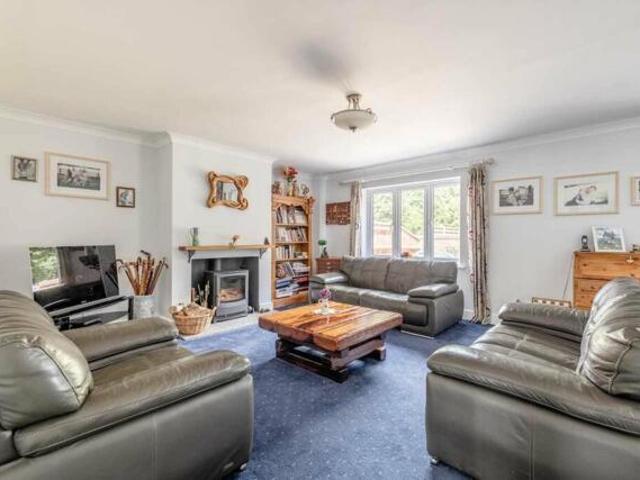 House 4 Bedroom For Sale Slough Slough 1100000 ES90123305