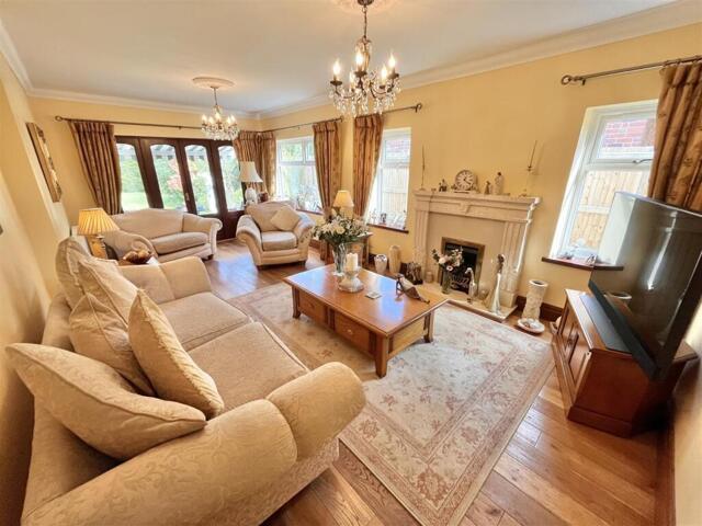 House 4 Bedroom For Sale Styal Cheshire 699950 ES99523772
