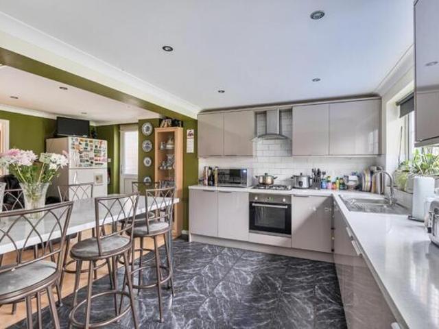 House 4 Bedroom For Sale St. Albans Hertfordshire 1000000 ES100503526
