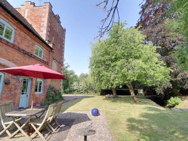 House 4 Bedroom For Sale Stafford Staffordshire 700000 ELS99092404