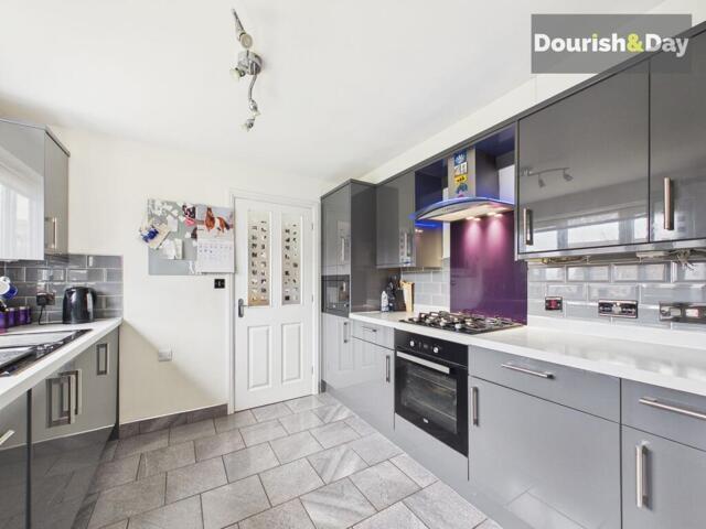 House 4 Bedroom For Sale Stafford Staffordshire 325000 ES100023886